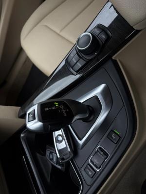 Zils BMW 320 2014 Rīga, ar dzinēja tilpumu 2.00 L un nobraukumu 229 tūkst. km par 8600 €, foto 15 vietnē AUTOMOTO.COM.LV