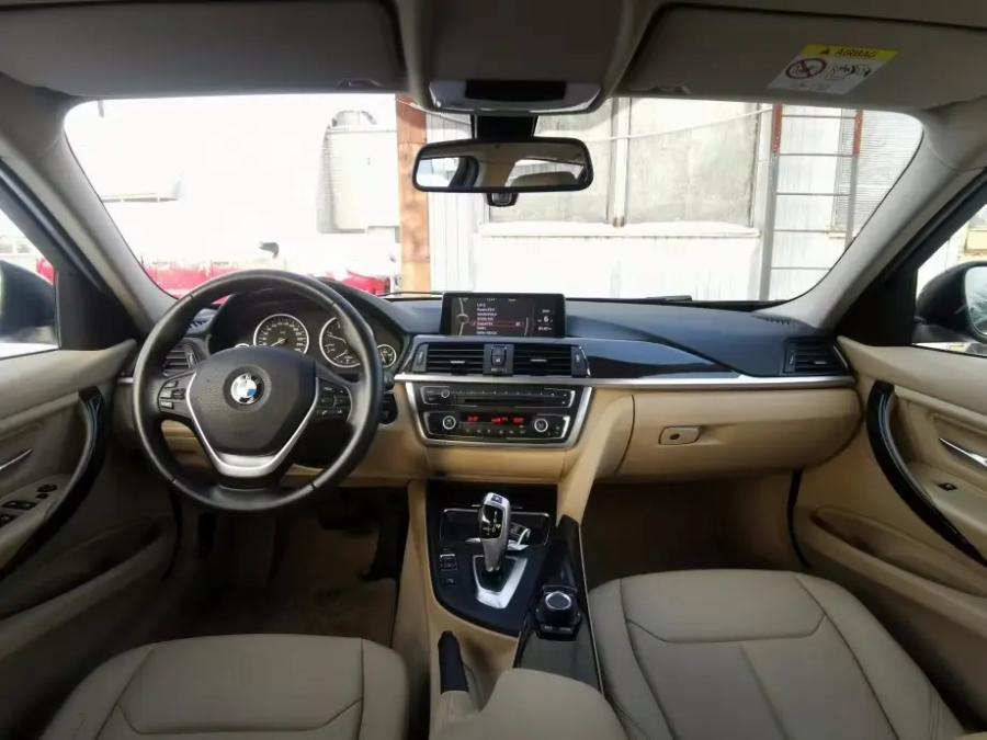Zils BMW 320 2014 Kuldīga, ar dzinēja tilpumu 2.00 L un nobraukumu 205 tūkst. km par 10900 €, foto 7 vietnē AUTOMOTO.COM.LV