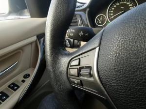 Zils BMW 320 2014 Kuldīga, ar dzinēja tilpumu 2.00 L un nobraukumu 205 tūkst. km par 10900 €, foto 15 vietnē AUTOMOTO.COM.LV