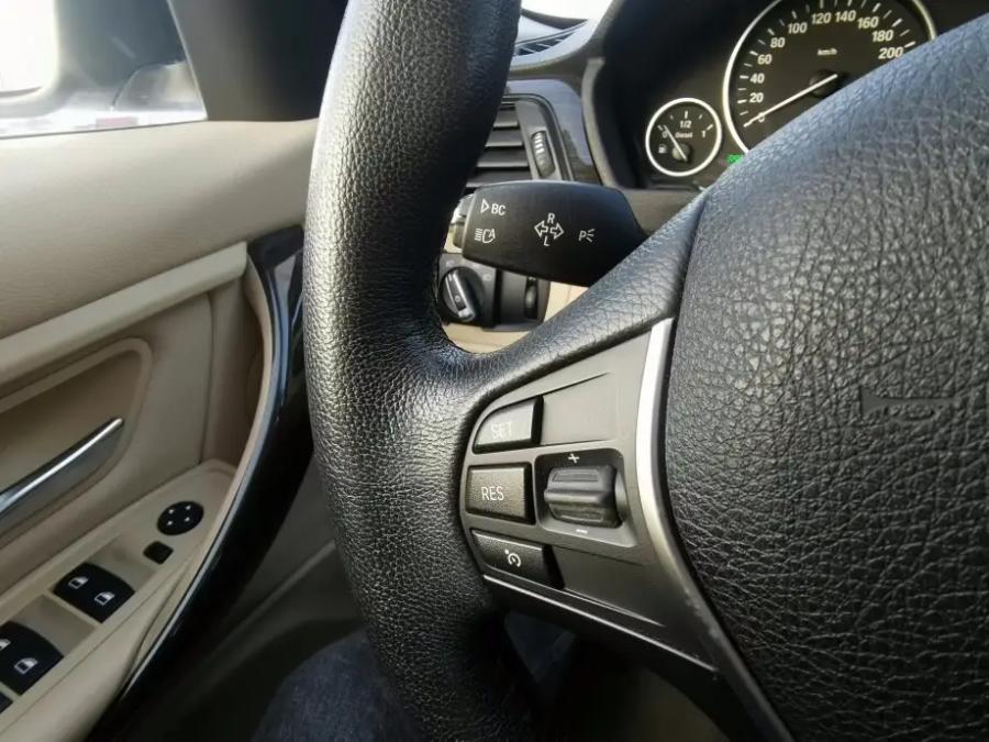 Zils BMW 320 2014 Kuldīga, ar dzinēja tilpumu 2.00 L un nobraukumu 205 tūkst. km par 10900 €, foto 15 vietnē AUTOMOTO.COM.LV