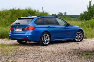 Blue BMW 320 2014 in Riga, with an engine capacity of 2.00 L and mileage of 270 thousand km for 11995 €, photo 5 on AUTOMOTO.COM.LV