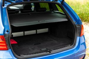 Blue BMW 320 2014 in Riga, with an engine capacity of 2.00 L and mileage of 270 thousand km for 11995 €, photo 10 on AUTOMOTO.COM.LV