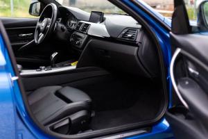 Blue BMW 320 2014 in Riga, with an engine capacity of 2.00 L and mileage of 270 thousand km for 11995 €, photo 21 on AUTOMOTO.COM.LV