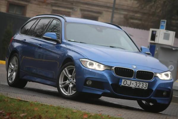 Blue BMW 320 2014 in Riga, with an engine capacity of 2.00 L and mileage of 264 thousand km for 11290 €, photo 3 on AUTOMOTO.COM.LV