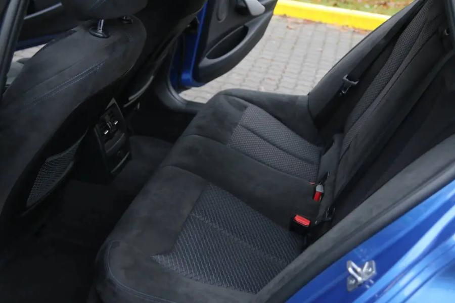 Blue BMW 320 2014 in Riga, with an engine capacity of 2.00 L and mileage of 264 thousand km for 11290 €, photo 19 on AUTOMOTO.COM.LV