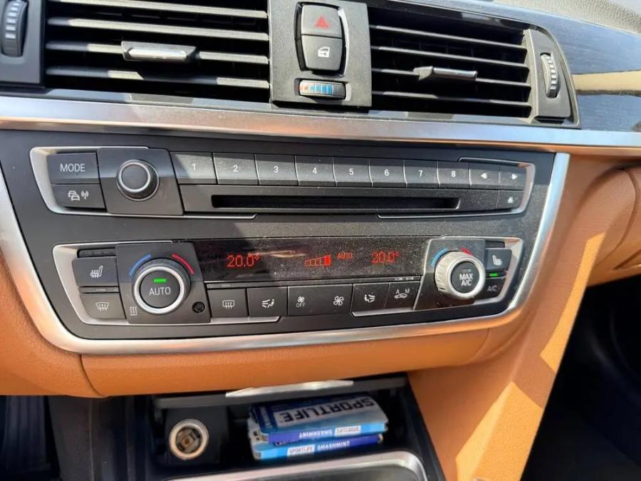Blue BMW 320 2014 in Jurmala, with an engine capacity of 2.00 L and mileage of 281 thousand km for 9750 €, photo 10 on AUTOMOTO.COM.LV