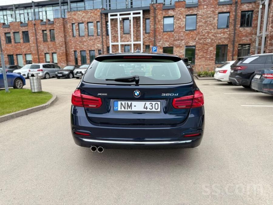 Blue BMW 320 2015 in Riga, with an engine capacity of 2.00 L and mileage of 260 thousand km for 14000 €, photo 3 on AUTOMOTO.COM.LV