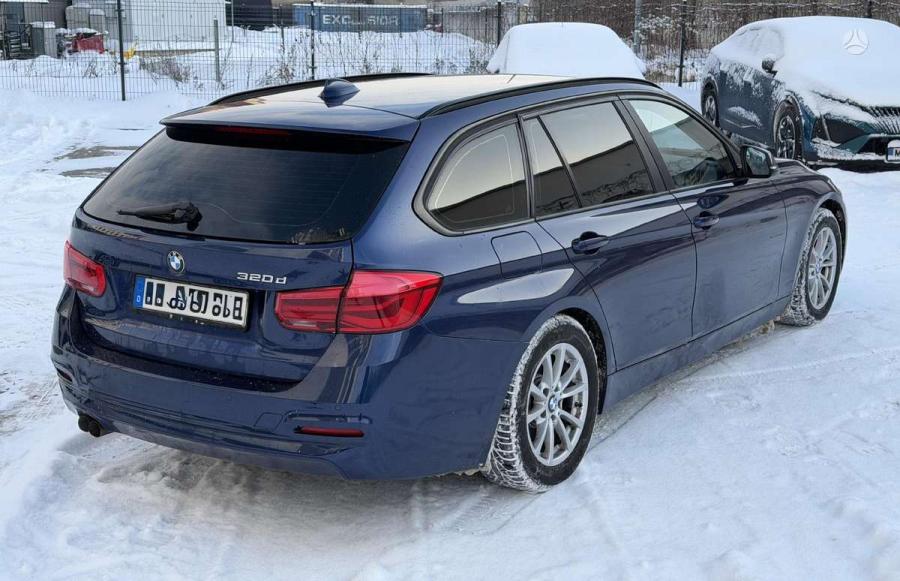 Blue BMW 320 2016 in Vilnius, with an engine capacity of 2.00 L and mileage of 223 thousand km for 8999 €, photo 5 on AUTOMOTO.COM.LV