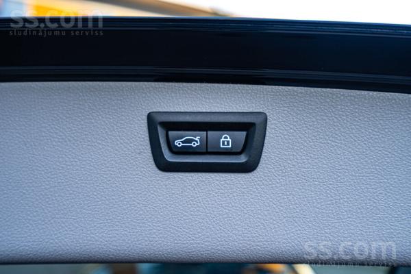 Blue BMW 320 2016 in Riga, with an engine capacity of 2.00 L and mileage of 263 thousand km for 12290 €, photo 9 on AUTOMOTO.COM.LV