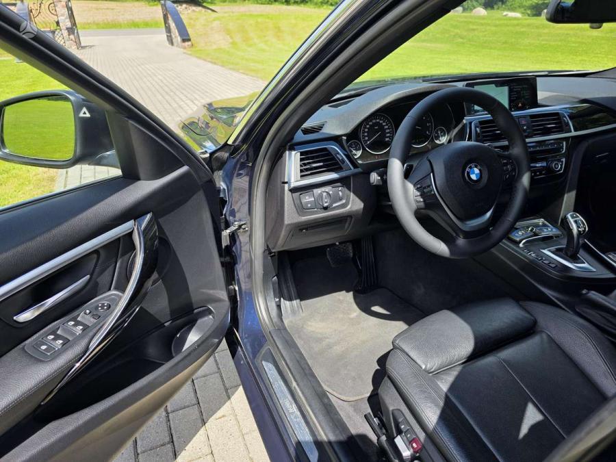 Blue BMW 320 2016 in Telschi, with an engine capacity of 2.00 L and mileage of 274 thousand km for 10500 €, photo 31 on AUTOMOTO.COM.LV