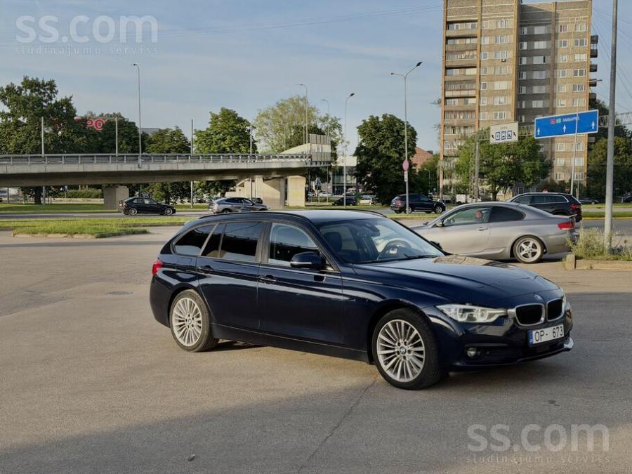 Blue BMW 320 2016 in Riga, with an engine capacity of 2.00 L and mileage of 306 thousand km for 11370 €, photo 3 on AUTOMOTO.COM.LV