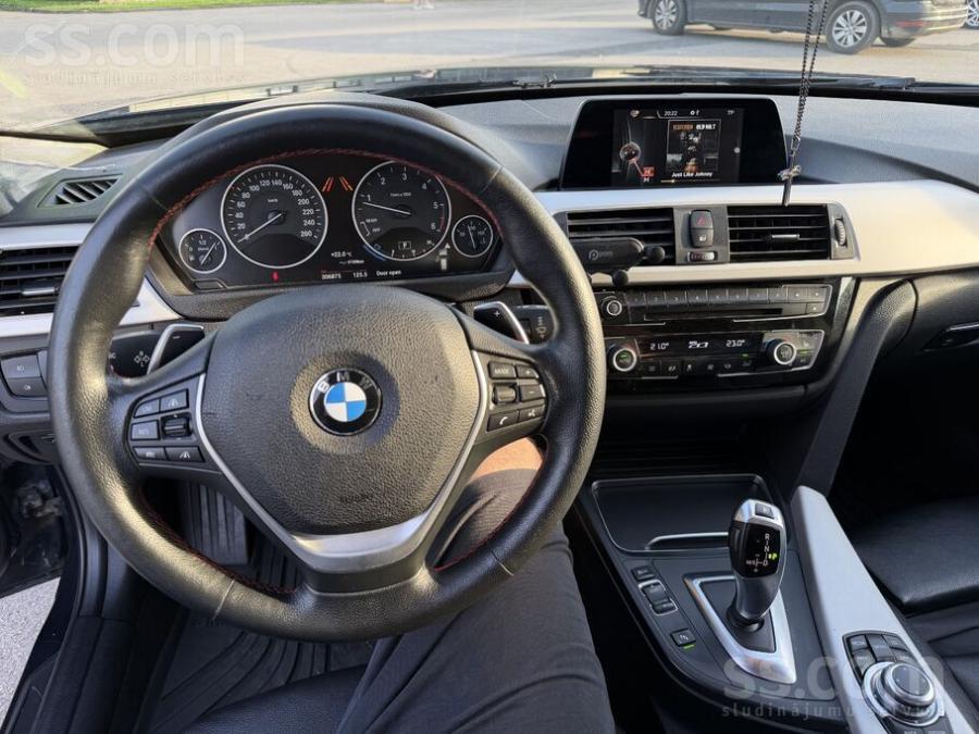 Blue BMW 320 2016 in Riga, with an engine capacity of 2.00 L and mileage of 306 thousand km for 11370 €, photo 6 on AUTOMOTO.COM.LV