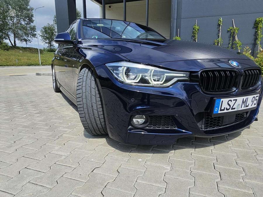 Blue BMW 320 2016 in Vilnius, with an engine capacity of 2.00 L and mileage of 302 thousand km for 13200 €, photo 4 on AUTOMOTO.COM.LV