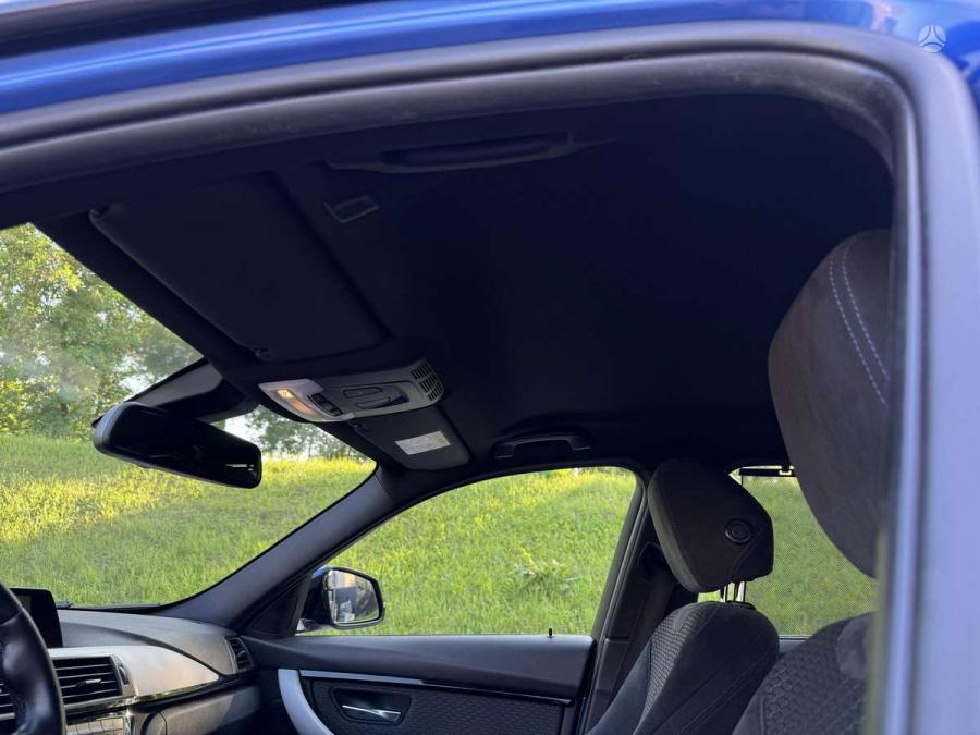 Blue BMW 320 2016 in Alytus, with an engine capacity of 2.00 L and mileage of 289 thousand km for 11400 €, photo 12 on AUTOMOTO.COM.LV