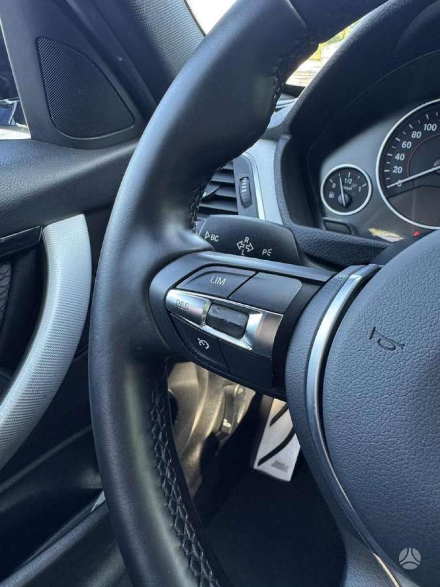 Blue BMW 320 2016 in Alytus, with an engine capacity of 2.00 L and mileage of 289 thousand km for 11400 €, photo 18 on AUTOMOTO.COM.LV