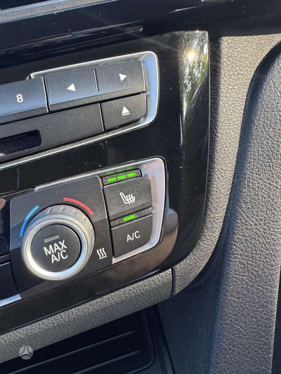 Blue BMW 320 2016 in Alytus, with an engine capacity of 2.00 L and mileage of 289 thousand km for 11400 €, photo 20 on AUTOMOTO.COM.LV
