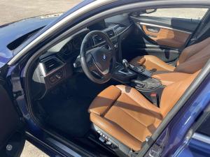 Blue BMW 320 2016 in Vilnius, with an engine capacity of 2.00 L and mileage of 231 thousand km for 11750 €, photo 12 on AUTOMOTO.COM.LV