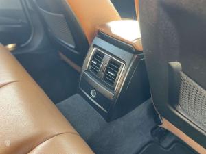 Blue BMW 320 2016 in Vilnius, with an engine capacity of 2.00 L and mileage of 231 thousand km for 11750 €, photo 16 on AUTOMOTO.COM.LV