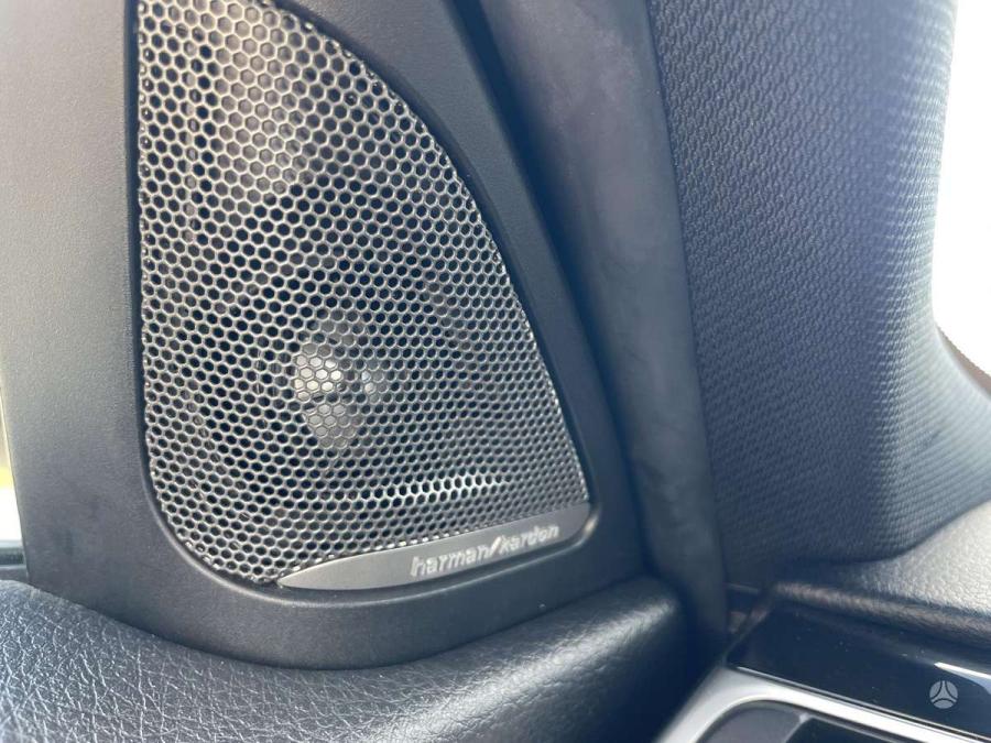 Blue BMW 320 2016 in Vilnius, with an engine capacity of 2.00 L and mileage of 231 thousand km for 11750 €, photo 18 on AUTOMOTO.COM.LV