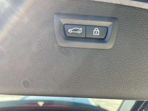 Blue BMW 320 2016 in Vilnius, with an engine capacity of 2.00 L and mileage of 231 thousand km for 11750 €, photo 26 on AUTOMOTO.COM.LV