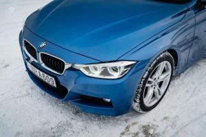 Blue BMW 320 2017 in Vilnius, with an engine capacity of 0.00 L and mileage of 306 thousand km for 11999 €, photo 4 on AUTOMOTO.COM.LV