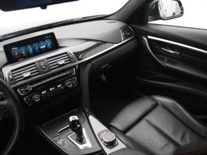 Zils BMW 320 2017 Viļņa, ar dzinēja tilpumu 2.00 L un nobraukumu 184 tūkst. km par 14499 €, foto 22 vietnē AUTOMOTO.COM.LV