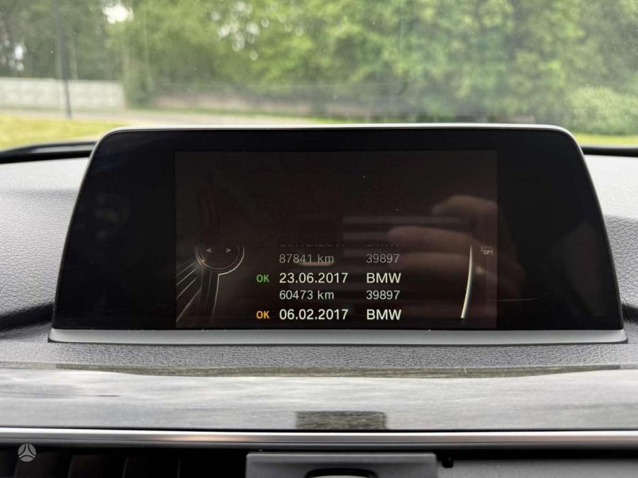 Blue BMW 320 2017 in Vilnius, with an engine capacity of 2.00 L and mileage of 330 thousand km for 7800 €, photo 26 on AUTOMOTO.COM.LV