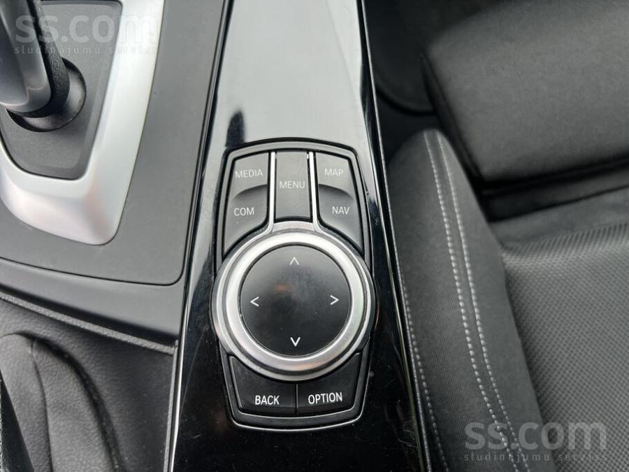 Zils BMW 320 2018 Liepāja, ar dzinēja tilpumu 2.00 L un nobraukumu 366 tūkst. km par 9450 €, foto 19 vietnē AUTOMOTO.COM.LV