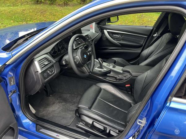 Blue BMW 320 2018 in Panevezys, with an engine capacity of 2.00 L and mileage of 211 thousand km for 14900 €, photo 8 on AUTOMOTO.COM.LV