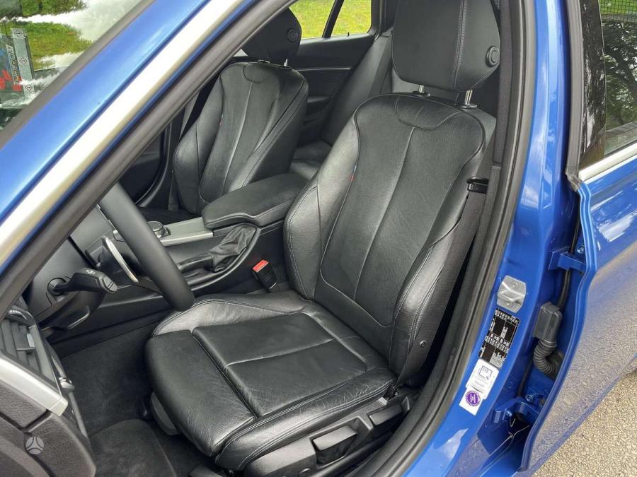 Blue BMW 320 2018 in Panevezys, with an engine capacity of 2.00 L and mileage of 211 thousand km for 14900 €, photo 9 on AUTOMOTO.COM.LV