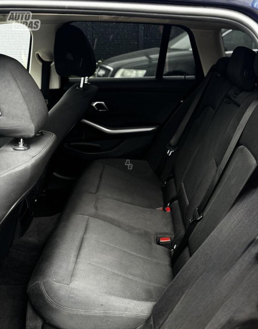 Blue BMW 320 2019 in Klaipeda, with an engine capacity of 2.00 L and mileage of 179 thousand km for 15999 €, photo 14 on AUTOMOTO.COM.LV