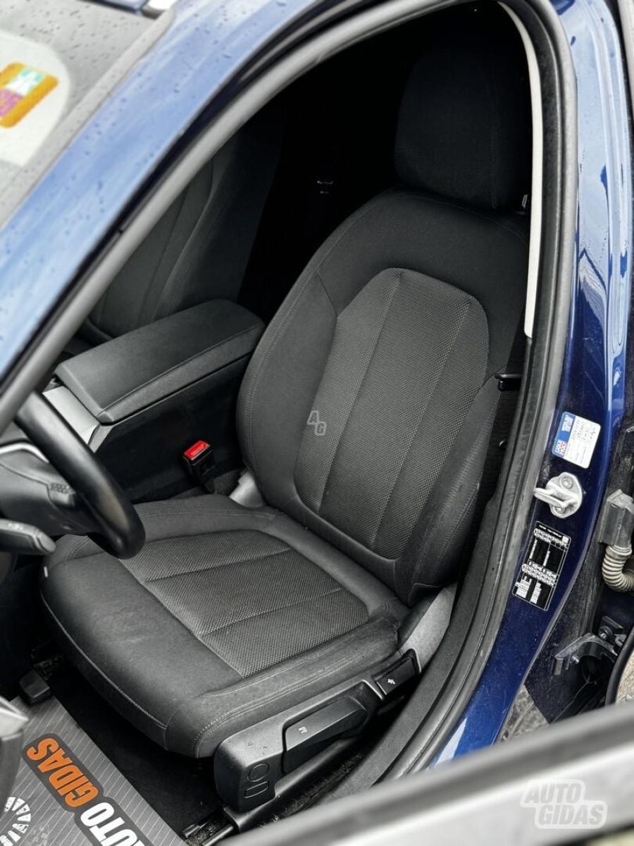 Blue BMW 320 2019 in Klaipeda, with an engine capacity of 2.00 L and mileage of 179 thousand km for 15999 €, photo 15 on AUTOMOTO.COM.LV