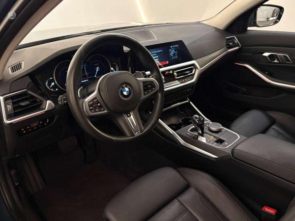 Blue BMW 320 2019 in Marijampole, with an engine capacity of 2.00 L and mileage of 79 thousand km for 21999 €, photo 2 on AUTOMOTO.COM.LV