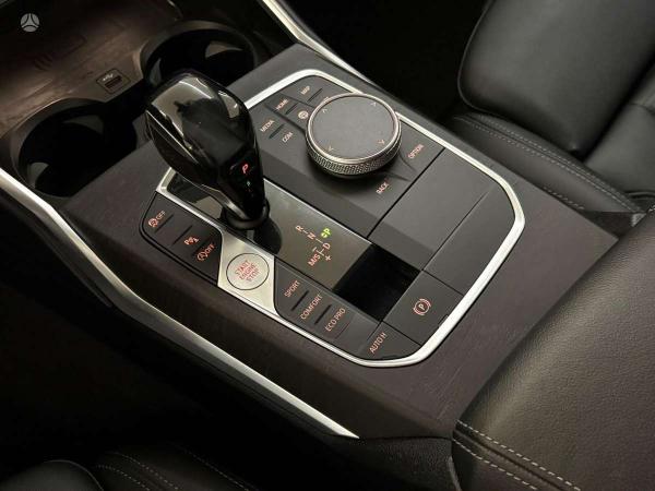 Blue BMW 320 2019 in Marijampole, with an engine capacity of 2.00 L and mileage of 79 thousand km for 21999 €, photo 5 on AUTOMOTO.COM.LV