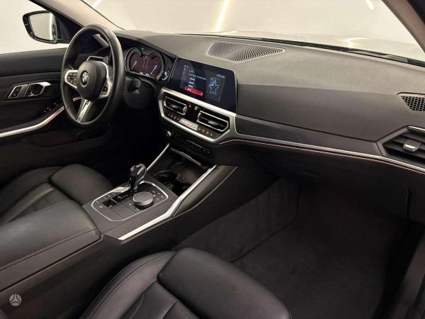 Blue BMW 320 2019 in Marijampole, with an engine capacity of 2.00 L and mileage of 79 thousand km for 21999 €, photo 10 on AUTOMOTO.COM.LV