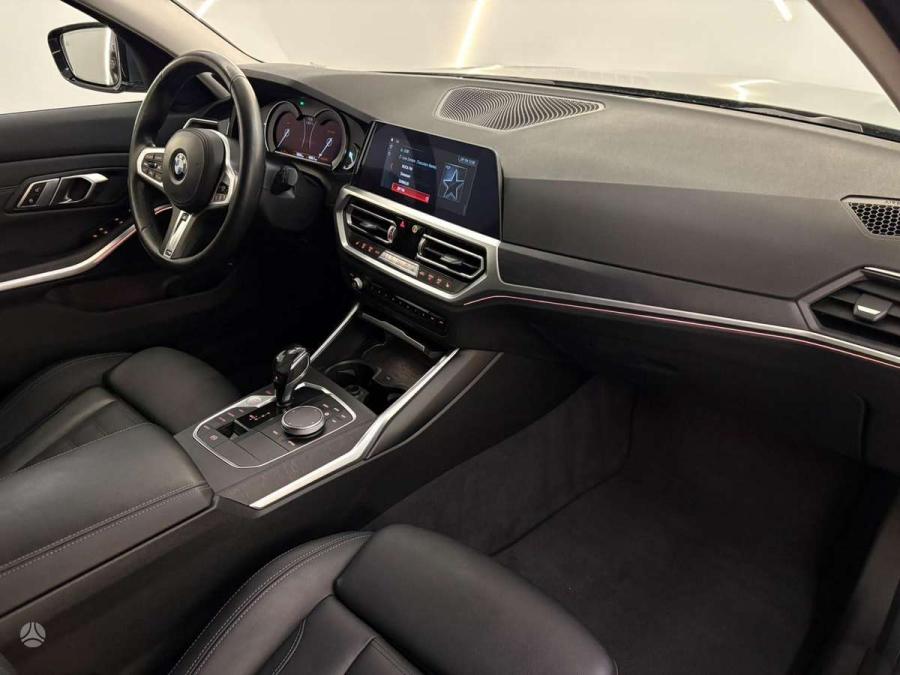 Blue BMW 320 2019 in Marijampole, with an engine capacity of 2.00 L and mileage of 79 thousand km for 21999 €, photo 11 on AUTOMOTO.COM.LV