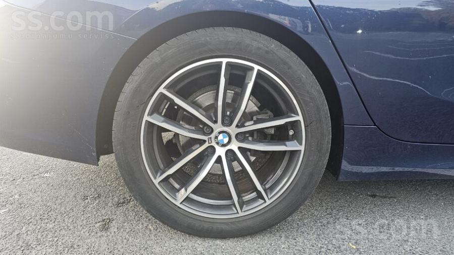 Zils BMW 320 2020 Rīga, ar dzinēja tilpumu 2.00 L un nobraukumu 188 tūkst. km par 24000 €, foto 13 vietnē AUTOMOTO.COM.LV