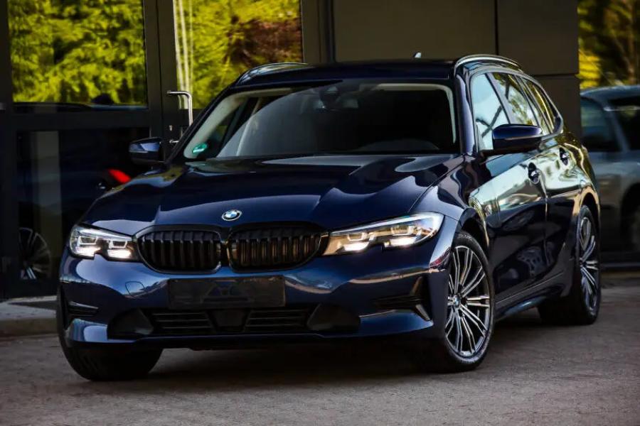 Zils BMW 320 2020 Jelgava, ar dzinēja tilpumu 2.00 L un nobraukumu 150 tūkst. km par 24950 €, foto 5 vietnē AUTOMOTO.COM.LV