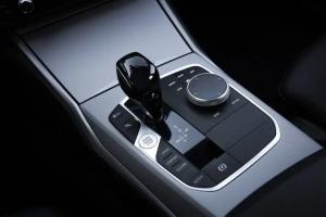 Zils BMW 320 2020 Jelgava, ar dzinēja tilpumu 2.00 L un nobraukumu 150 tūkst. km par 24950 €, foto 14 vietnē AUTOMOTO.COM.LV