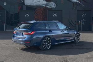 Blue BMW 320 2020 in Kaunas, with an engine capacity of 2.00 L and mileage of 220 thousand km for 17950 €, photo 4 on AUTOMOTO.COM.LV