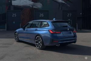 Blue BMW 320 2020 in Kaunas, with an engine capacity of 2.00 L and mileage of 220 thousand km for 17950 €, photo 5 on AUTOMOTO.COM.LV