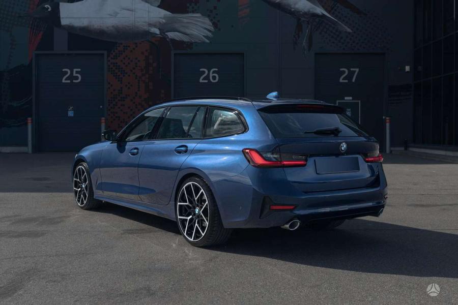 Blue BMW 320 2020 in Kaunas, with an engine capacity of 2.00 L and mileage of 220 thousand km for 17950 €, photo 5 on AUTOMOTO.COM.LV
