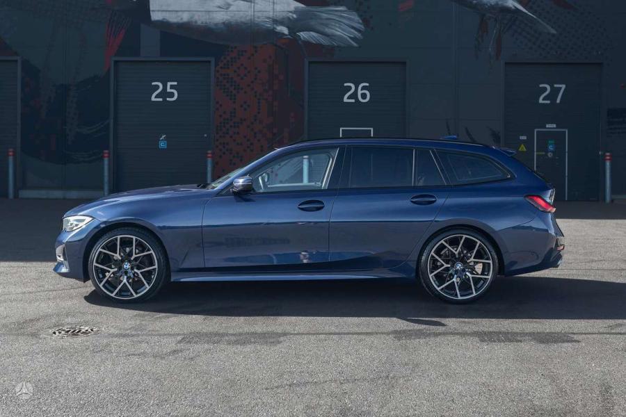 Blue BMW 320 2020 in Kaunas, with an engine capacity of 2.00 L and mileage of 220 thousand km for 17950 €, photo 7 on AUTOMOTO.COM.LV
