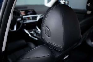 Blue BMW 320 2020 in Kaunas, with an engine capacity of 2.00 L and mileage of 220 thousand km for 17950 €, photo 12 on AUTOMOTO.COM.LV