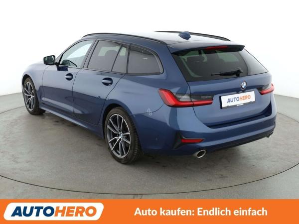 Blue BMW 320 2021 in Kaunas, with an engine capacity of 2.00 L and mileage of 21 thousand km for 30589 €, photo 4 on AUTOMOTO.COM.LV