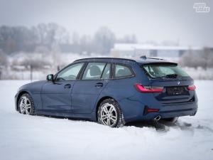 Blue BMW 320 2021 in Kaunas, with an engine capacity of 2.00 L and mileage of 190 thousand km for 19500 €, photo 2 on AUTOMOTO.COM.LV