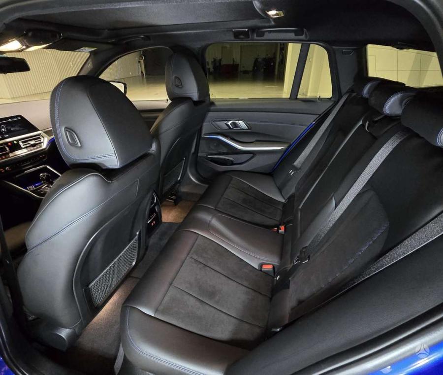 Blue BMW 320 2022 in Siauliai, with an engine capacity of 2.00 L and mileage of 91 thousand km for 29900 €, photo 31 on AUTOMOTO.COM.LV
