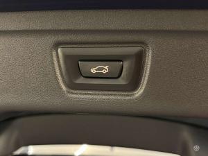 Zils BMW 320 2022 Marijampole, ar dzinēja tilpumu 2.00 L un nobraukumu 176 tūkst. km par 18750 €, foto 24 vietnē AUTOMOTO.COM.LV