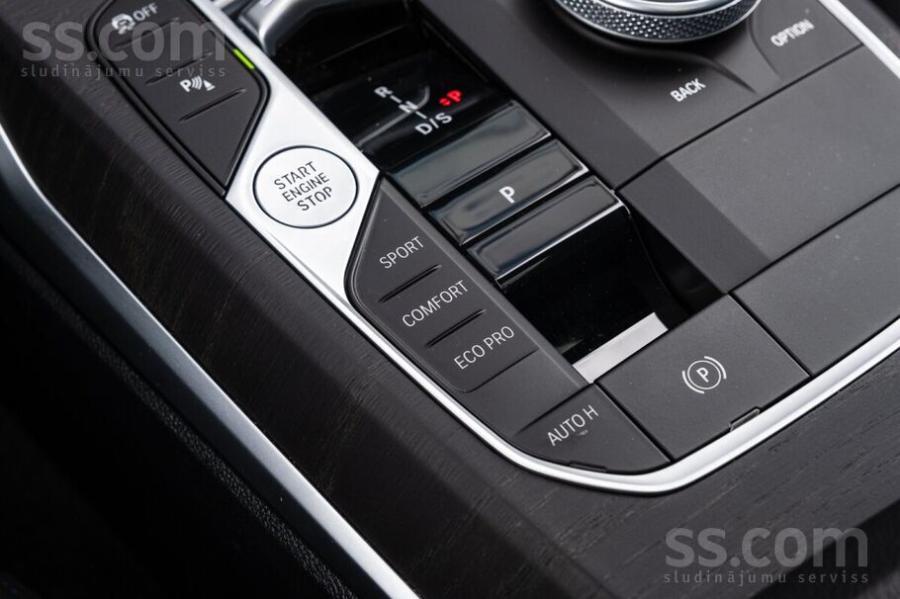 Zils BMW 320 2023 Rīga, ar dzinēja tilpumu 2.00 L un nobraukumu 107 tūkst. km par 31950 €, foto 19 vietnē AUTOMOTO.COM.LV