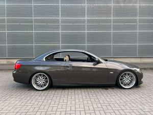 Brūns BMW 320 2010 Marijampole, ar dzinēja tilpumu 0.00 L un nobraukumu 319 tūkst. km par 7800 €, foto 17 vietnē AUTOMOTO.COM.LV